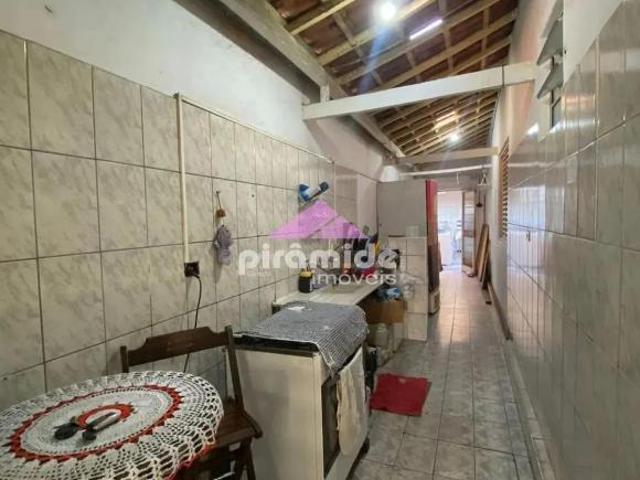 Casa em Jardim São Judas Tadeu, São José dos Campos/SP de 210m² 4 quartos à venda por R$ 485.000,00