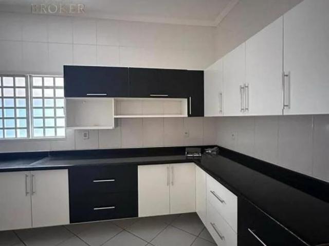 Casa em Jardim Santa Antonieta, Marília/SP de 0m² 3 quartos à venda por R$ 460.000,00