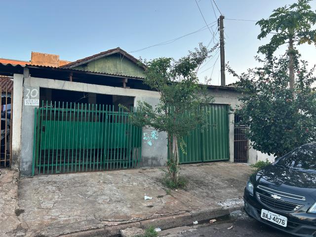 Casa em Jardim Santa Fé, Londrina/PR de 82m² 3 quartos à venda por R$ 109.900,00