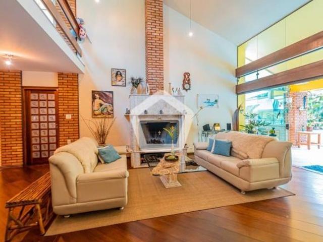Casa em Jardim Santa Helena