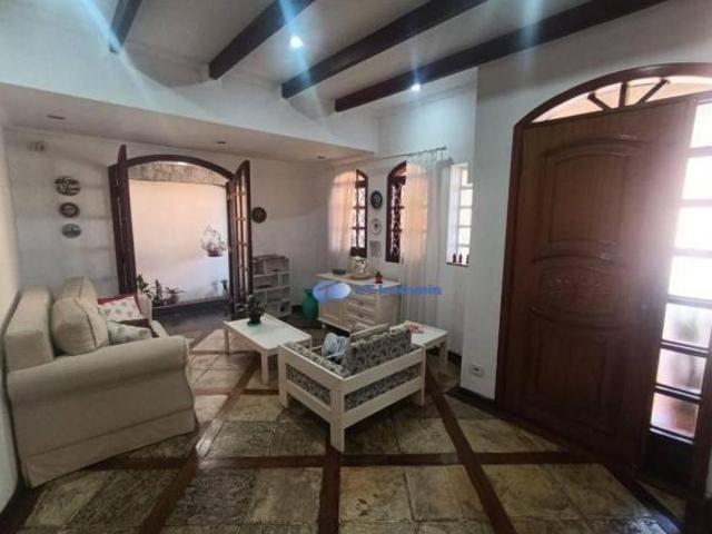 Casa em Jardim Santa Maria, Jacareí/SP de 160m² 3 quartos à venda por R$ 750.000,00