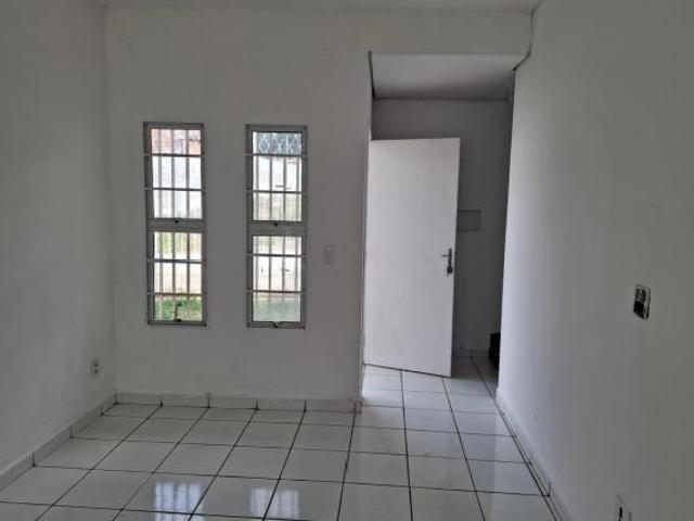 Casa em Jardim Santa Paula II, Sorocaba/SP de 258m² 3 quartos à venda por R$ 290.100,00