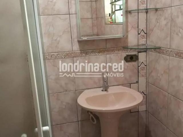 Casa em Jardim Santo Antônio, Londrina/PR de 170m² 5 quartos à venda por R$ 795.000,00