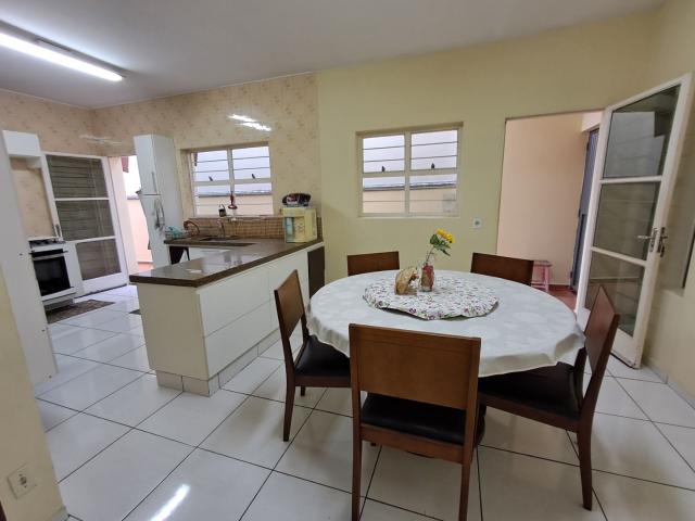 Casa em Jardim Saira, Sorocaba/SP de 198m² 3 quartos à venda por R$ 654.000,00
