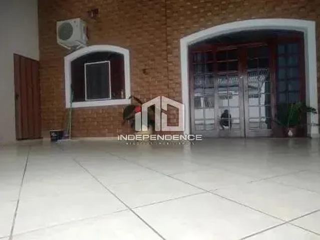 Casa em Jardim Satélite, São José dos Campos/SP de 200m² 7 quartos à venda por R$ 1.599.000,00
