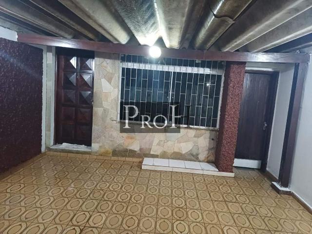 Casa em Jardim Stella, Santo André/SP de 200m² 3 quartos à venda por R$ 689.000,00