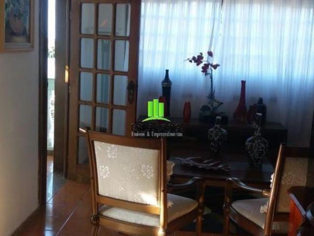 Casa em Joá com 273.00 m², 4 quarto s, 1 suíte s, 4 vaga s
