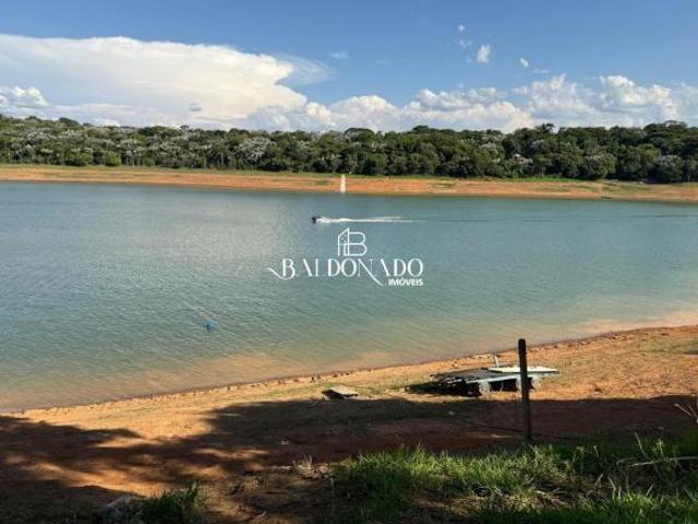 CASA em Joanópolis SP à Venda Represa Pé na água 1.200m com 3 quartos