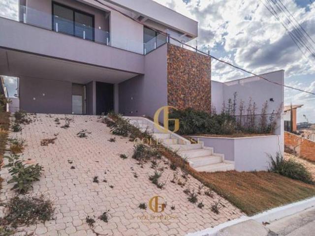 Casa em Lagoa Santa no Condomínio Golden Class