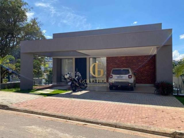 Casa em Lagoa Santa no condomínio Gran Royelle