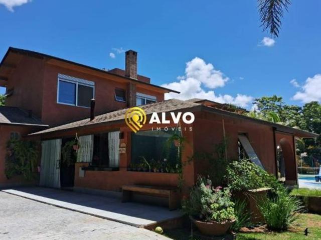 Casa em Lagoa Santa Estância das Amendoeiras – 600 m² de área interna, 4.400 m² de externa e 5.000