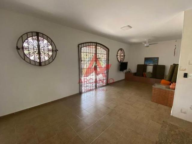 Casa em Lagoinha, Ubatuba/SP de 400m² 6 quartos à venda por R$ 1.500.000,00