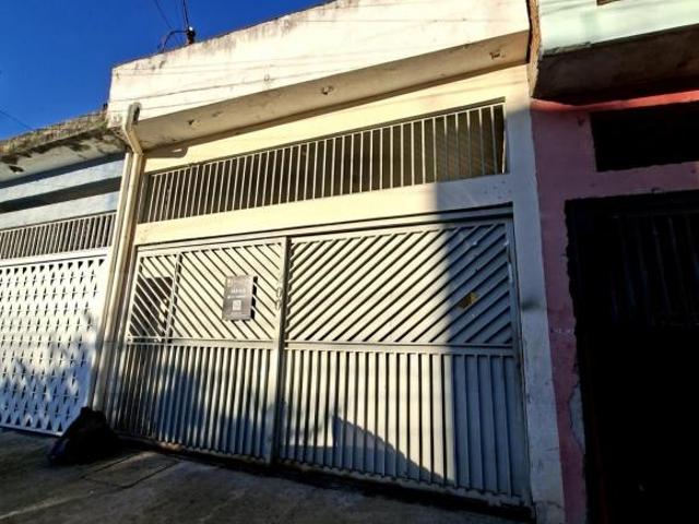 Casa em Laranjeiras, Caieiras | 3 Dorms, 122m²