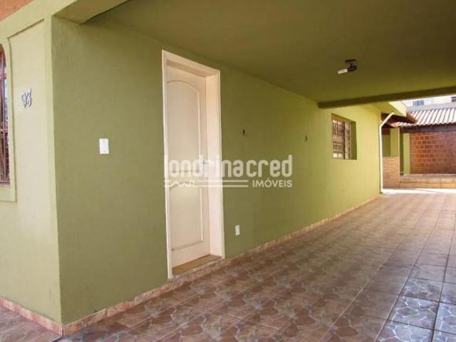 Casa em Leonor, Londrina/PR de 160m² 3 quartos à venda por R$ 380.000,00