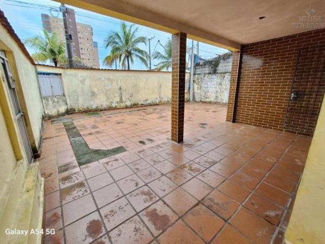 CASA EM LOCALIZAÇÃO MARAVILHOSA NO CENTRO DE MONGAGUA SP