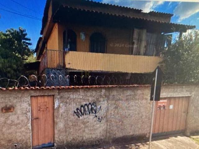 CASA EM LOTE 300m2