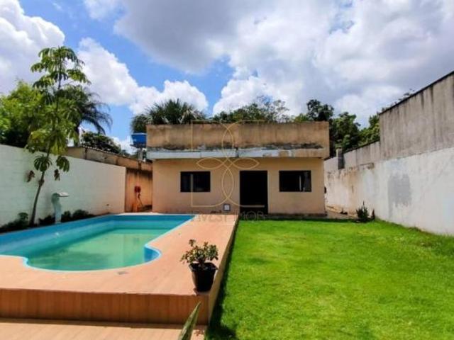 Casa em lote amplo IAPI Guará II