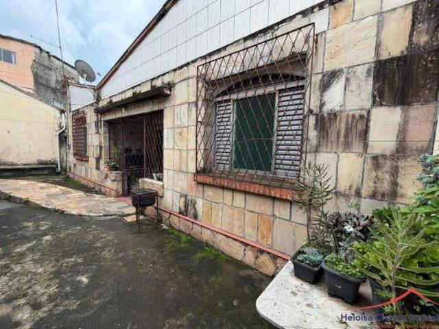 Casa em lote de 315m Santo Andre BH