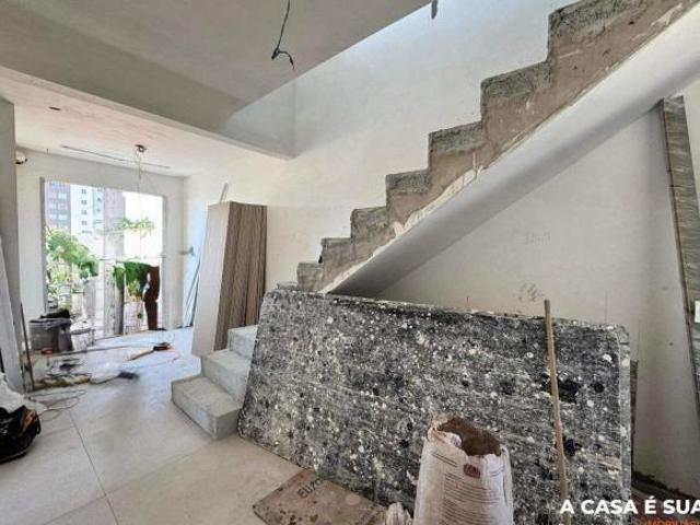 Casa em Lote de 360m² 3 quartos 01 Banheiro 05 vagas de garagem na região no Novo Eldorado em Contag