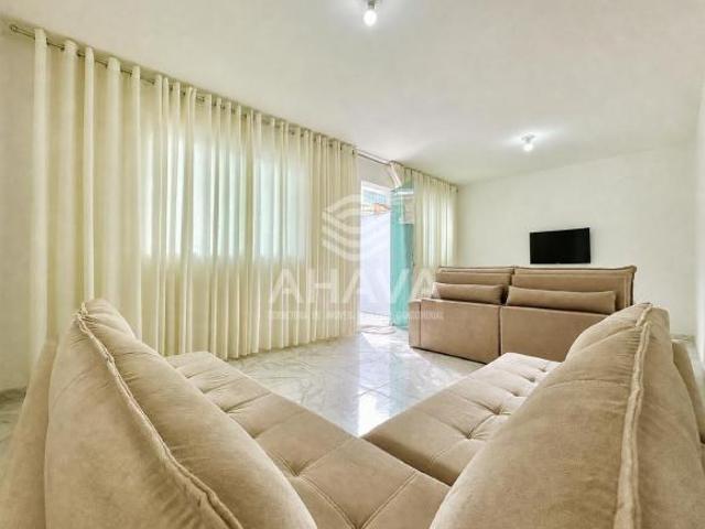 Casa em lote de 360m² com 2 Quartos sendo 1 Suíte à Venda, 2 Vagas, Bairro Santa Mônica