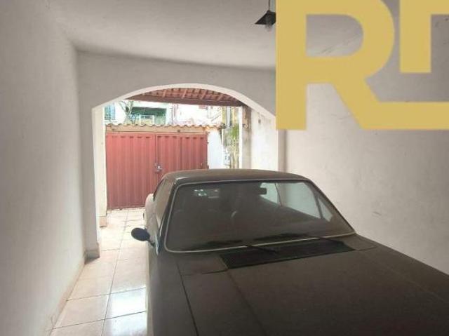 Casa em lote de 360m² com 4 moradias