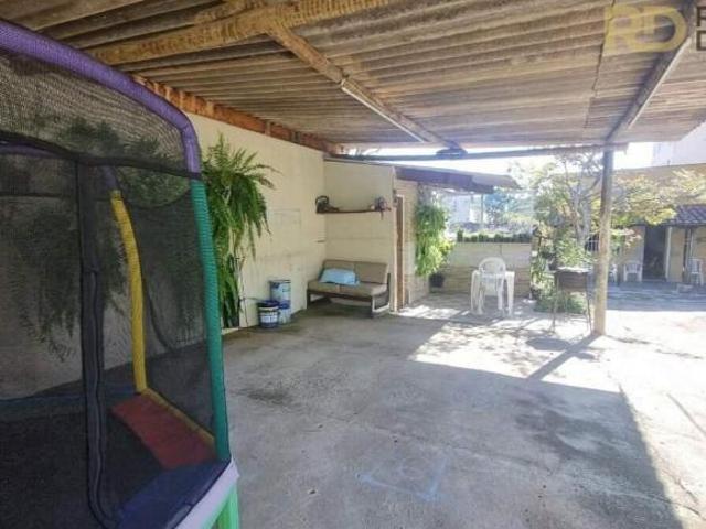 Casa em lote de 396m² a venda no Esplanada