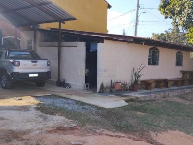 CASA EM LOTE DE 405 M2