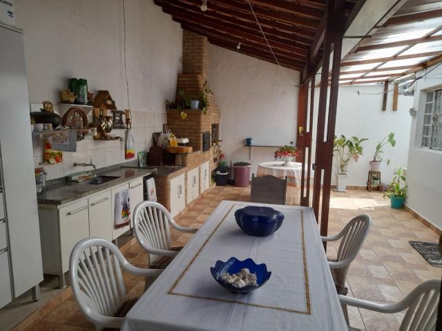Casa em Loteamento Aída Haddad Jafet, Itatiba/SP de 194m² 3 quartos à venda por R$ 659.900,00