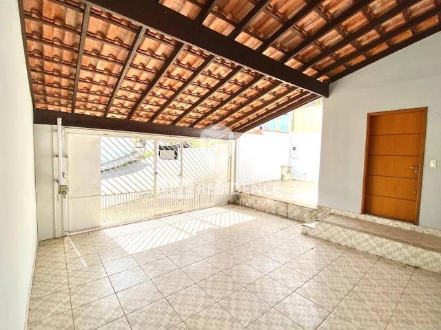 Casa em Loteamento Residencial Central Park I, Itatiba/SP de 165m² 3 quartos à venda por R$ 688.000,00