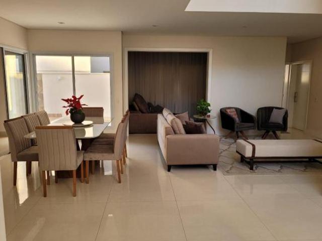 Casa em Loteamento Residencial Jardim dos Ipês Amarelos Americana