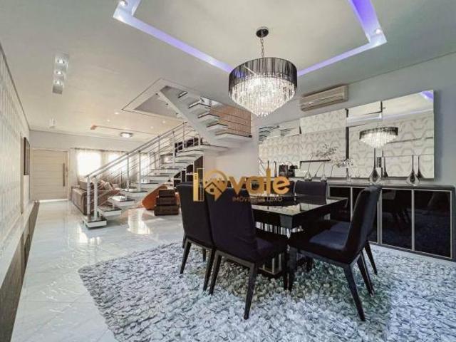 Casa em Loteamento Villa Branca, Jacareí/SP de 350m² 4 quartos à venda por R$ 2.350.000,00
