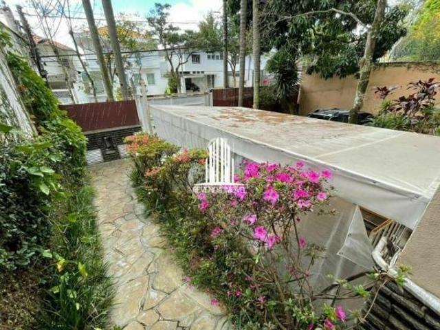 Casa em Pacaembu, São Paulo/SP de 490m² 4 quartos à venda por R$ 2.500.000,00