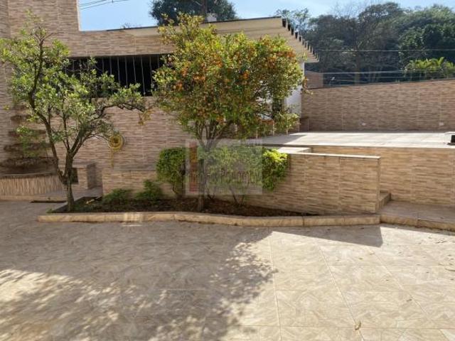 Casa em Paraisópolis, São Paulo/SP de 430m² 5 quartos à venda por R$ 700.000,00