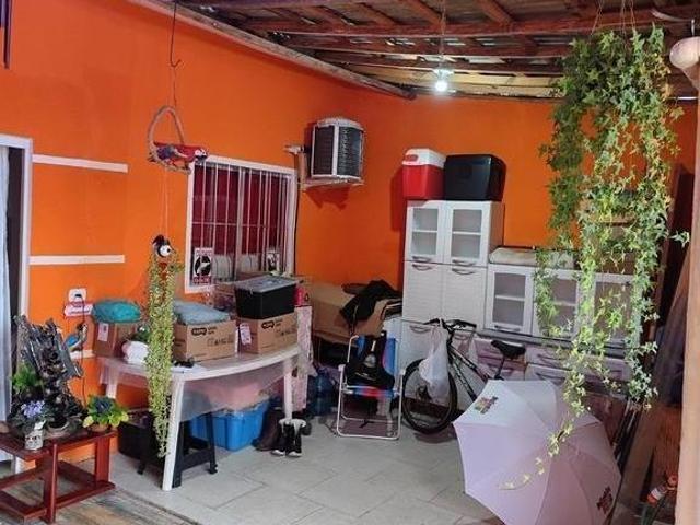 Casa em Paranagua aceita Permuta no Litoral