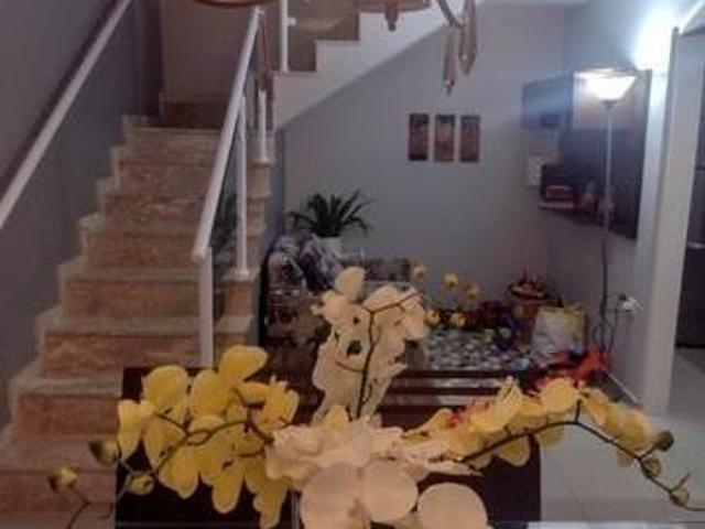 Casa em Parque Viana com 298 de área construída, 03 dormitórios sendo uma suíte, 03 vagas