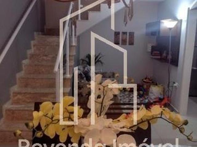 Casa em Parque Viana com 298 de área construída, 03 dormitórios sendo uma suíte