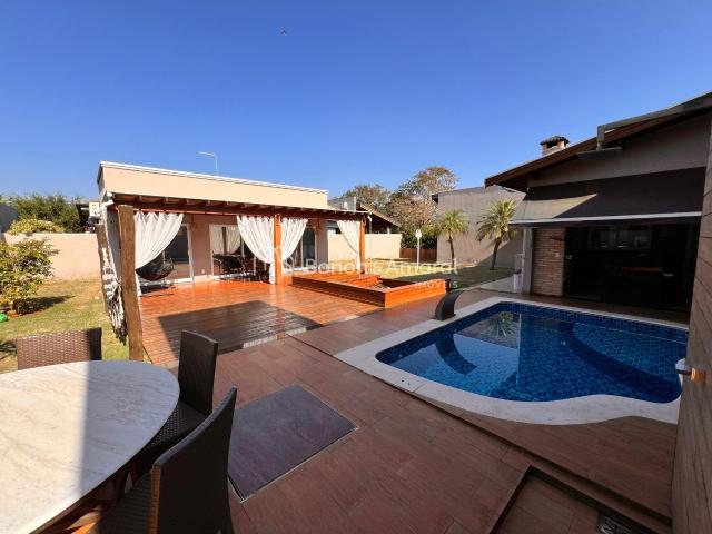 Casa em Parque Brasil 500, Paulínia/SP de 260m² 5 quartos à venda por R$ 2.794.900,00