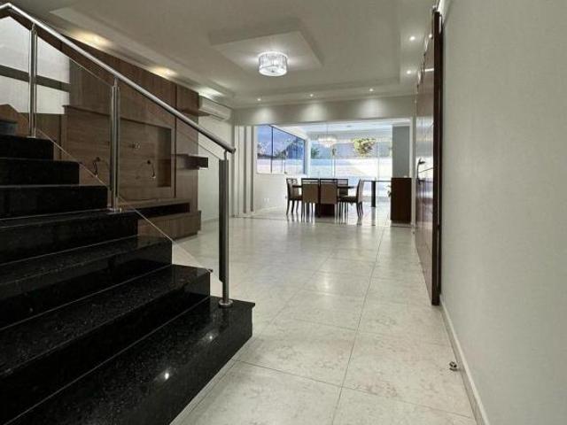 Casa em Parque Califórnia, Jacareí/SP de 0m² 4 quartos à venda por R$ 1.810.000,00
