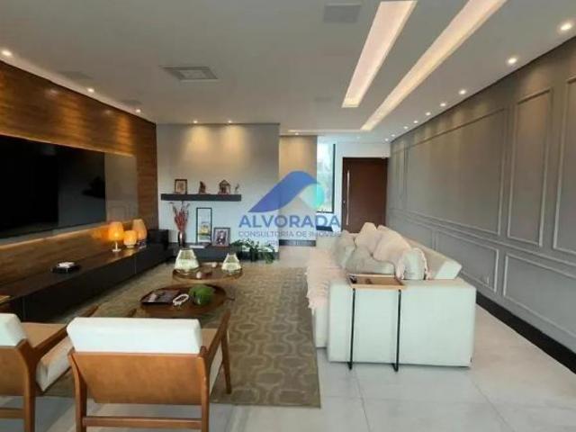 Casa em Parque Califórnia, Jacareí/SP de 262m² 3 quartos à venda por R$ 2.300.000,00