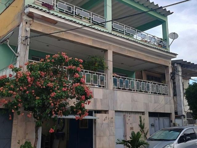 Casa em Parque Cruz Alta, São João de Meriti/RJ de 200m² 4 quartos à venda por R$ 679.000,00
