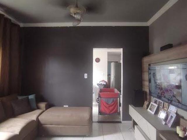 Casa em Parque das Bandeiras, São Vicente/SP de 58m² 2 quartos à venda por R$ 220.000,00
