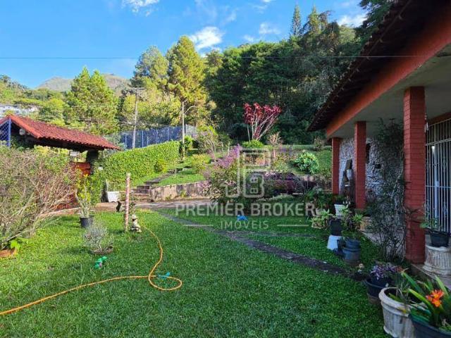 Casa em Parque do Ingá, Teresópolis/RJ de 250m² 3 quartos à venda por R$ 1.069.000,00
