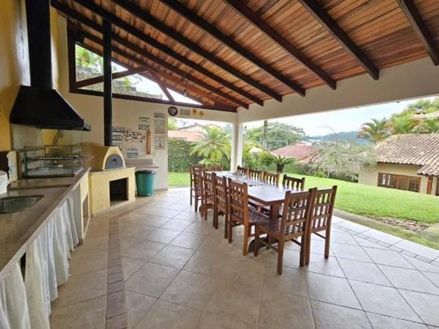 Casa em Parque Dom Henrique, Cotia/SP de 350m² 3 quartos à venda por R$ 1.590.000,00