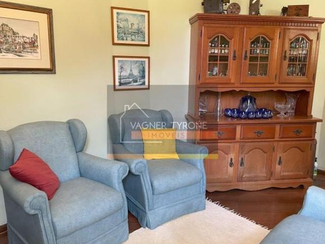 Casa em Parque Dom Henrique, Cotia/SP de 350m² 3 quartos à venda por R$ 1.590.000,00