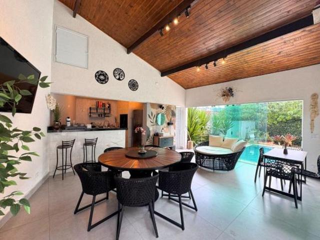 Casa em Parque Frondoso, Cotia/SP de 329m² 3 quartos à venda por R$ 1.900.000,00