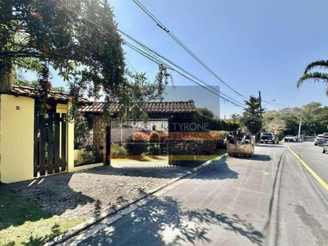 Casa em Parque Ideal, Carapicuíba/SP de 368m² 5 quartos à venda por R$ 1.500.000,00