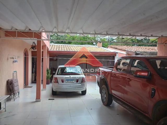 Casa em Parque Industrial, São José dos Campos/SP de 283m² 4 quartos à venda por R$ 879.000,00