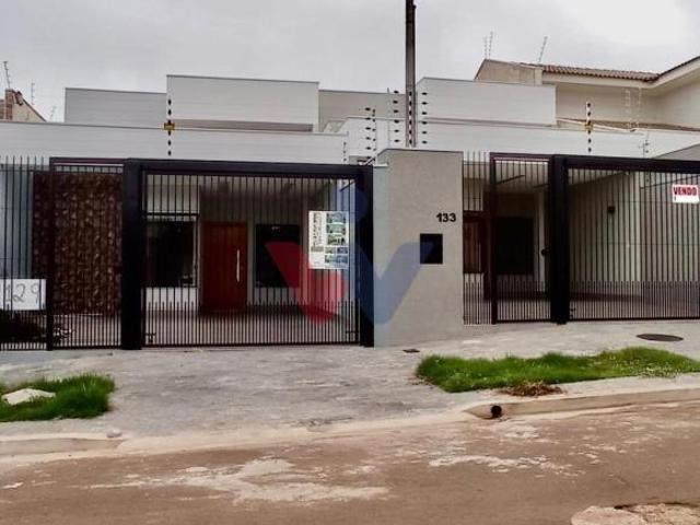 Casa em Parque Lagoa Dourada, Maringá/PR de 105m² 3 quartos à venda por R$ 750.000,00