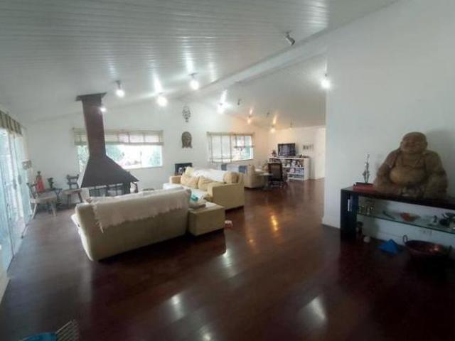 Casa em Parque Primavera, Carapicuíba/SP de 800m² 5 quartos à venda por R$ 1.700.000,00