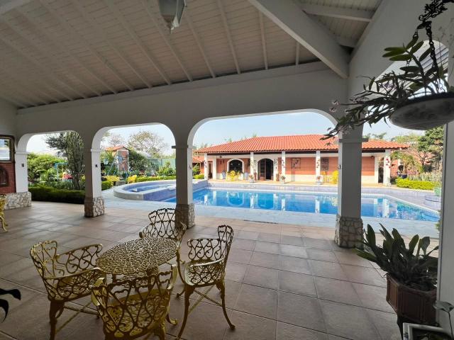 Casa em Parque Primavera, Carapicuíba/SP de 1200m² 4 quartos à venda por R$ 5.849.000,00